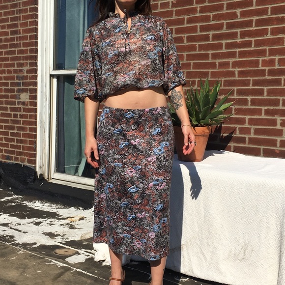 Vintage | Skirts | 6s70s Vintage Blouse Crop Top Keyhole Midi Skirt Set ...